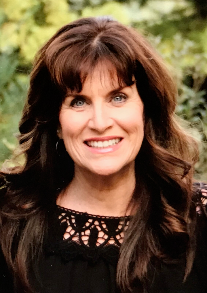 About Julia || Julia Peters-Parmeter